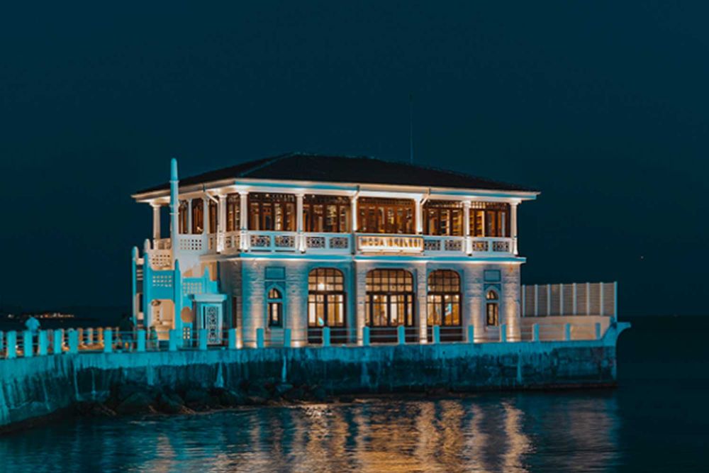 ¡El renovado muelle de Moda encantó a los habitantes de Estambul ...